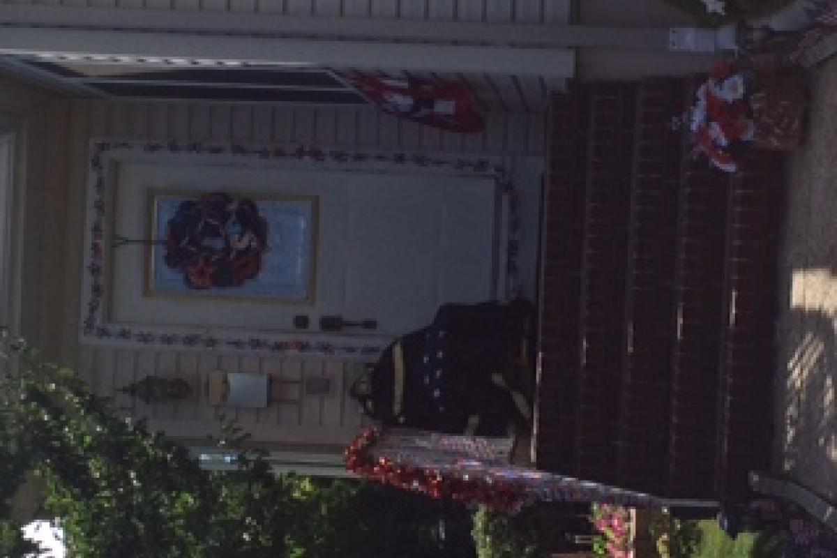 Photo Gallery • 2017 Decoration Winners